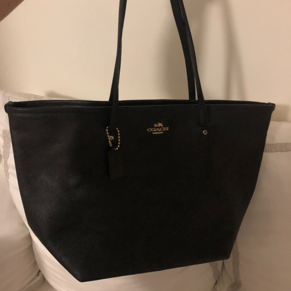 Coach | Bags | Classic Black Coach Bag With Coach Logo Charm | Poshmark